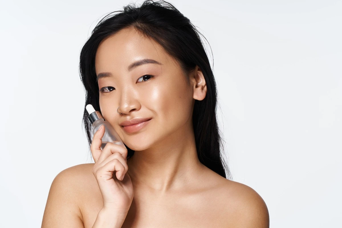 Glass Skin Routine Guide: Korean Skincare Steps for a Dewy Glow ...